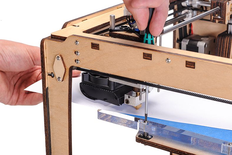 Build plate leveling on the Ultimaker Original