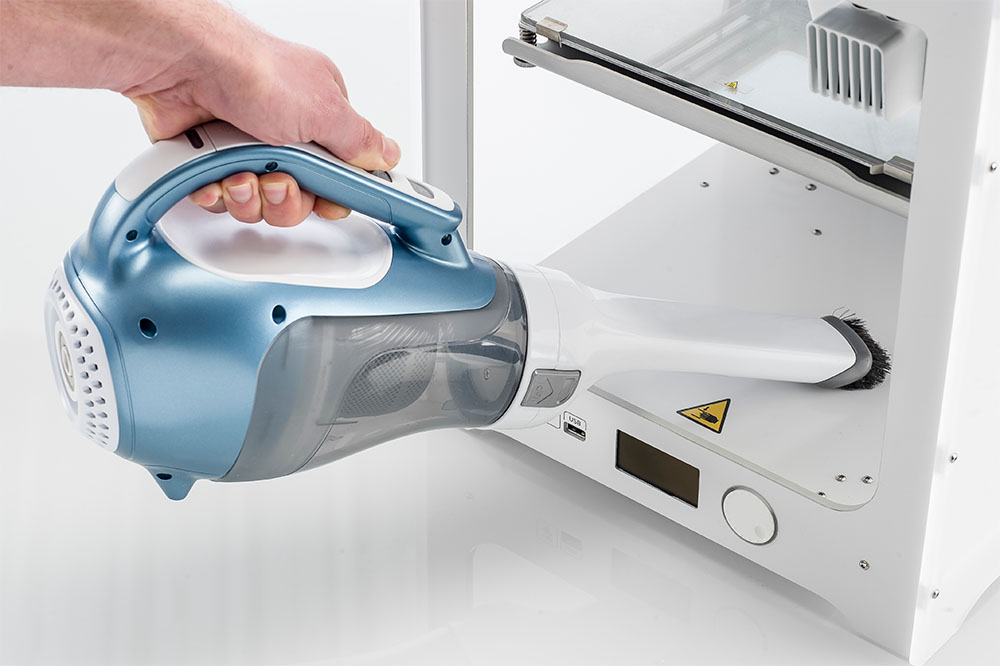 Cleaning the Ultimaker 3